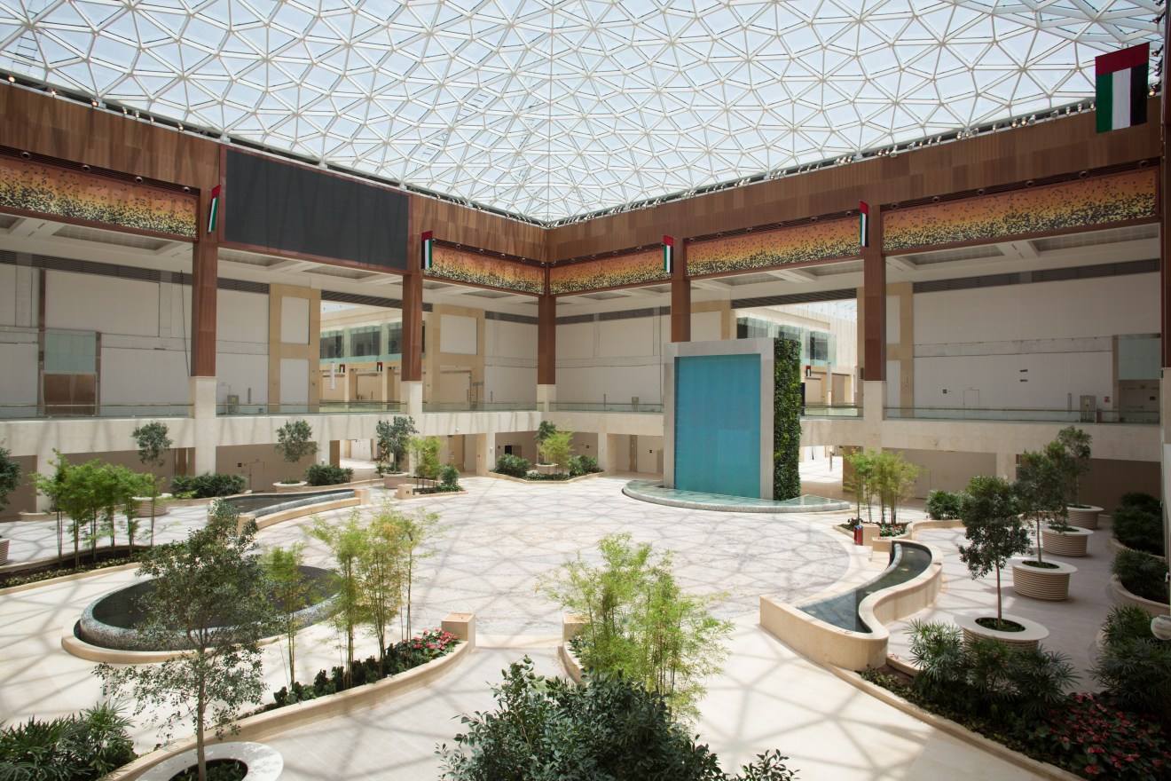 Sneaky Peek: Yas Mall – anexpatabroad