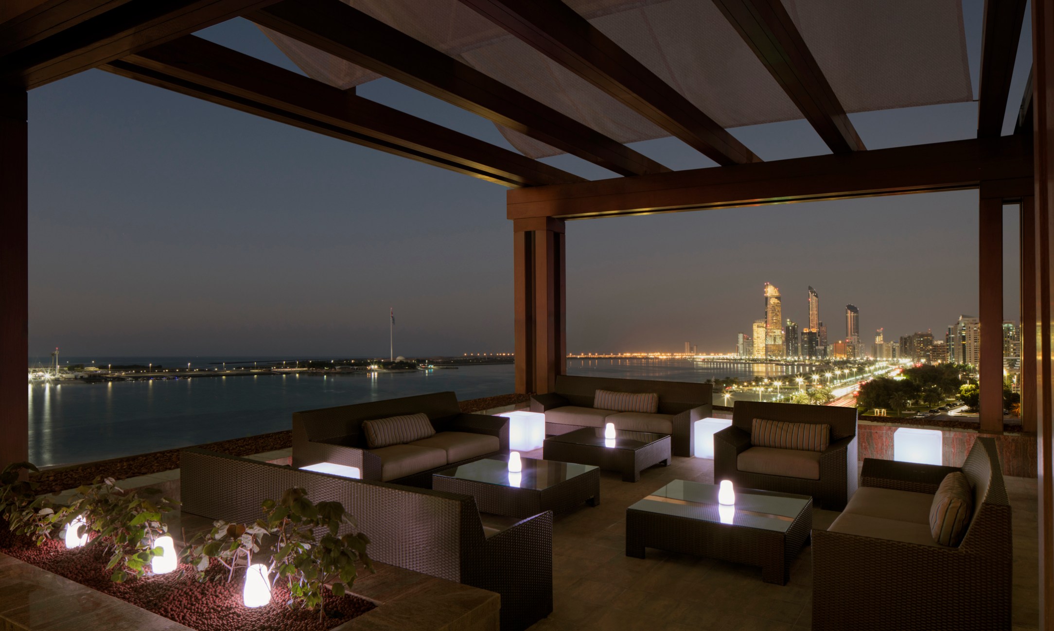 Azura Panoramic Lounge | St Regis Abu Dhabi – anexpatabroad